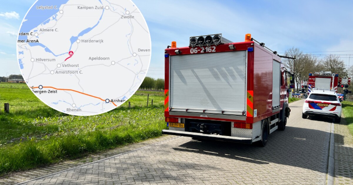 Aanrijding spoor Putten: trein- en wegverkeer drie uur lang gestremd ...