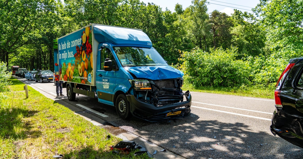 Boodschappen komen later vandaag: AH-busje botst bij Harderwijk | 112 ...
