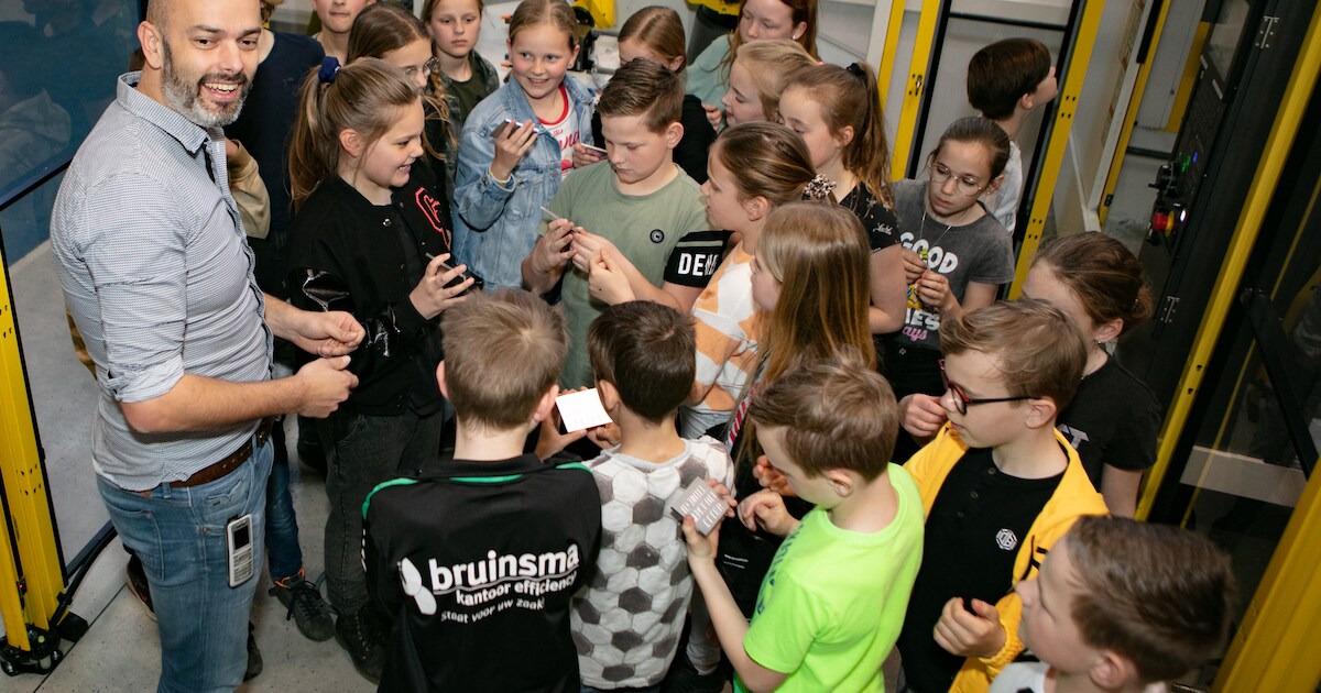 Basisschool De Akker snuffelt aan techniek bij Itter | Vechtdal | De ...