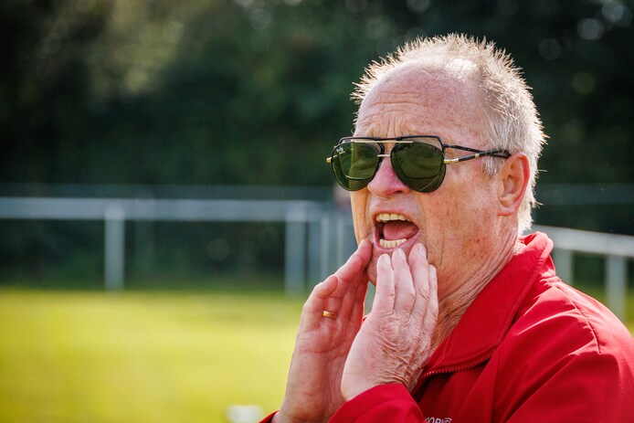 Zelfs op zijn 75ste is Rob niet van plan te stoppen: ‘Je moet het voor ...