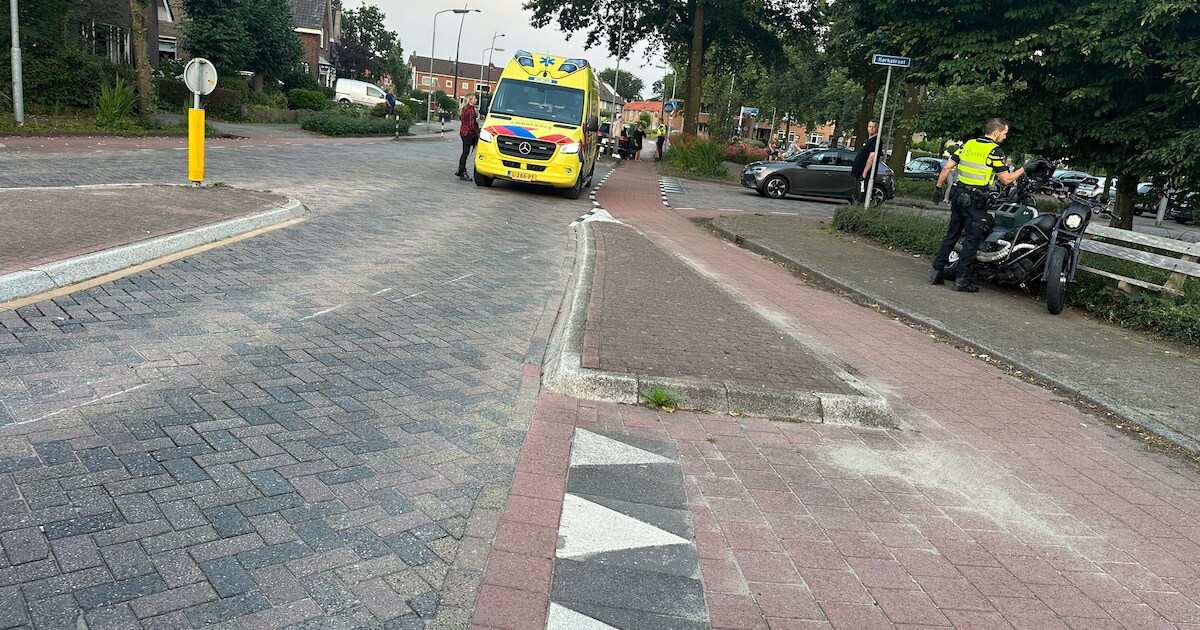 Motorrijder gewond naar ziekenhuis na ongeluk in Putten | Regio | De ...