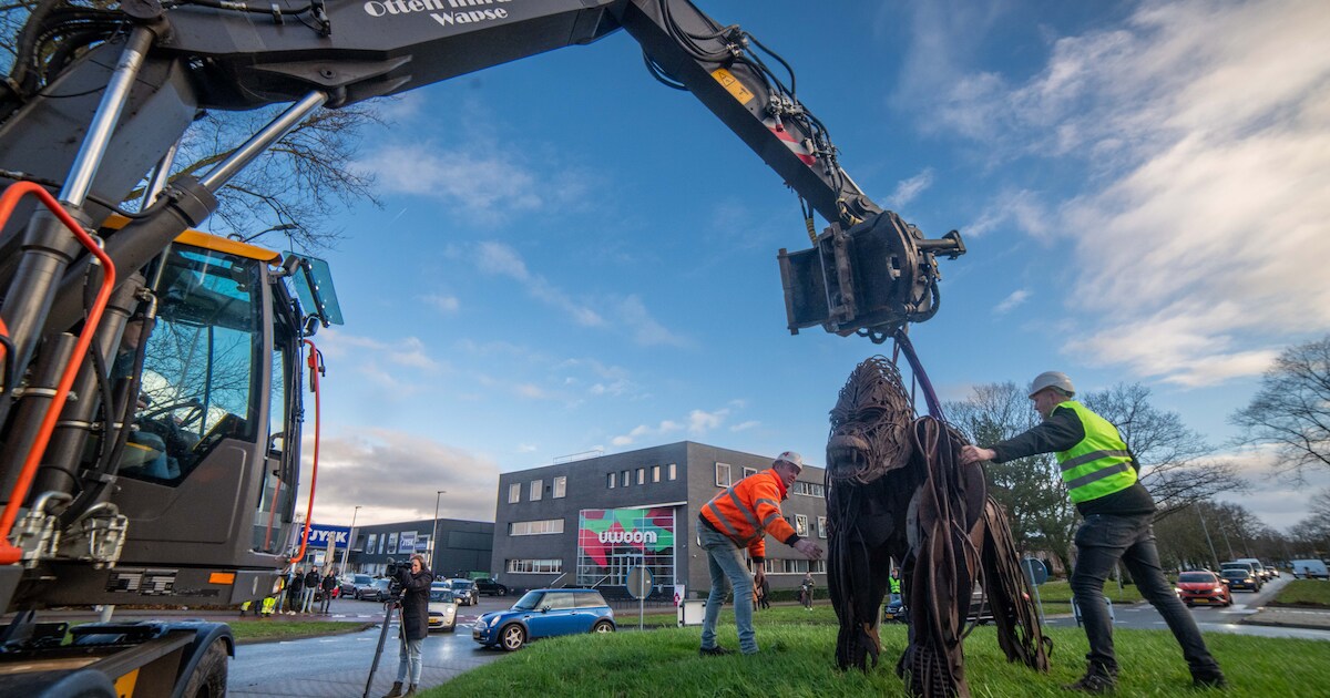 Metalen beesten terug op vertrouwde plek in Harderwijk: ‘Afblijven van ...
