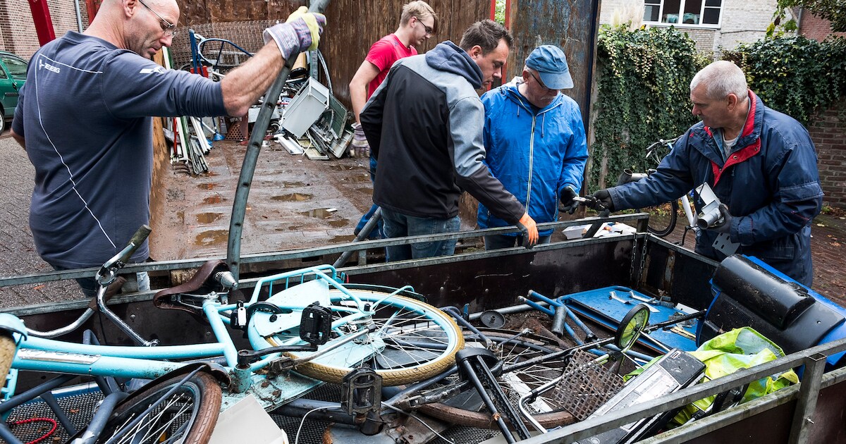 Oud ijzeractie van Open Jongeren Werk Lochem | Lochem | De Stentor.nl