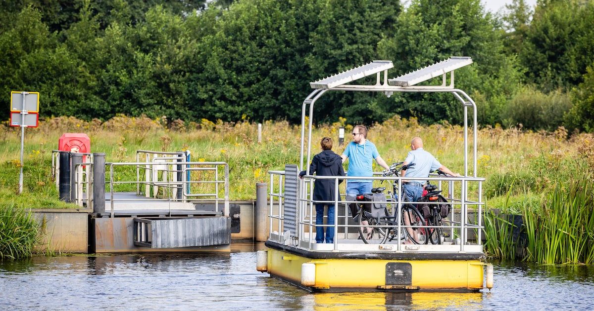 Na weken doet pontje over de Vecht het weer, maar irritatie blijft ...