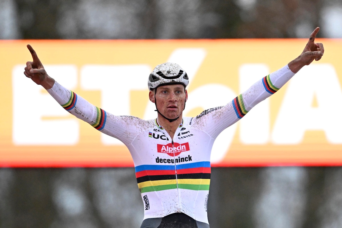Mathieu van der Poel oogt roestig maar wint tóch bij rentree in het ...