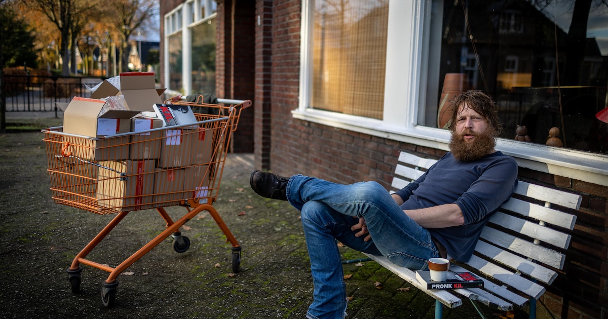 Voormalig Bökkers-bassist en schrijver Arjan Pronk (55) overleden ...