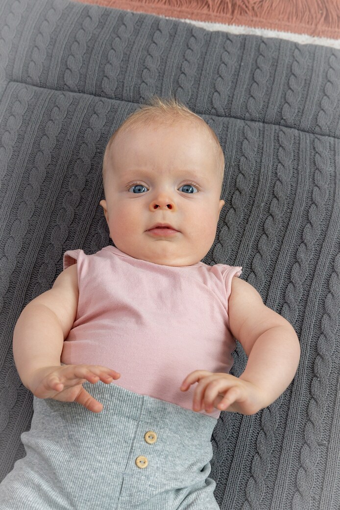 Baby Luca heeft al elf botjes gebroken: behandeling in Zweden geeft ...