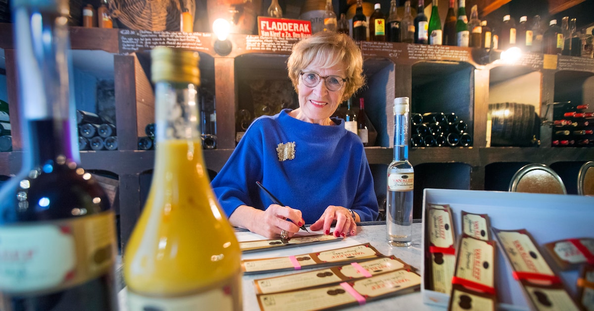 Dit is Carla (71) uit Raalte, de vrouw achter de bekende labels van ...