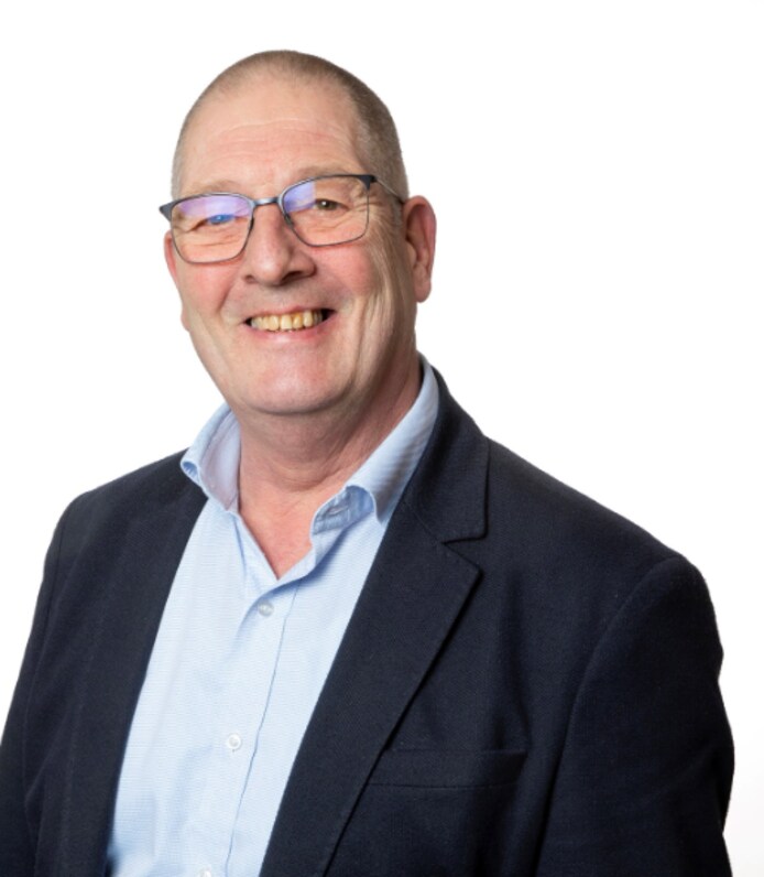 Belangenverstrengeling nieuwe wethouder beperkt, Urk neemt afscheid van ...