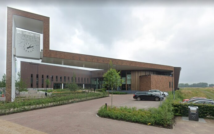 Vrijheid krijgt eigen gezicht met expositie in gemeentehuis Dalfsen ...