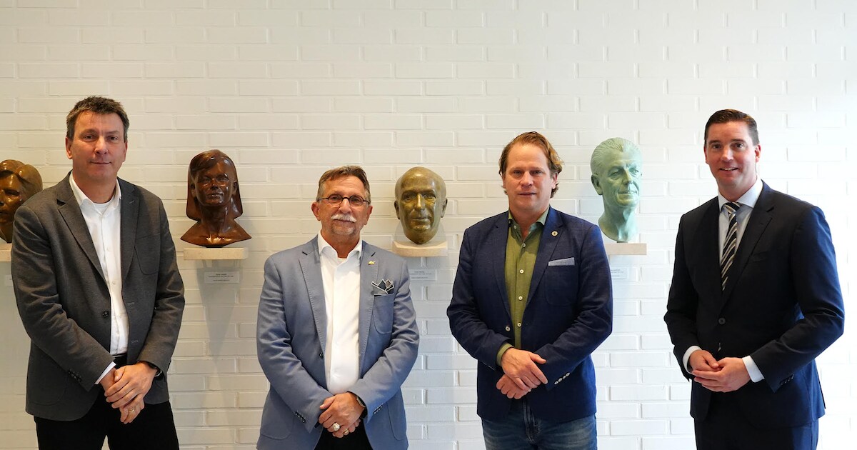 Staatssecretaris bezoekt Zeewolde, waar het gaat over komst van ...