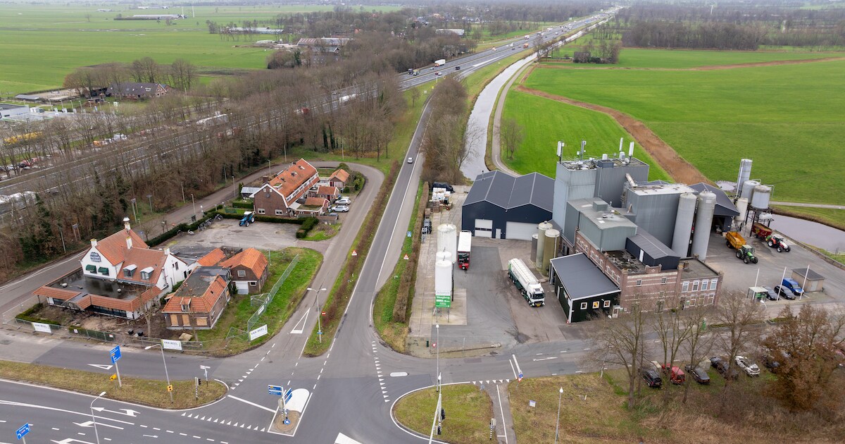 Dwarsboomt geuroverlast veevoerfabriek plannen voor huisvesting arbeidsmigranten in de Piri Piri ...