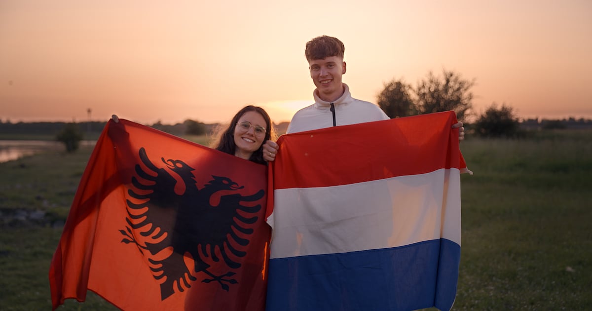 Rapper Pjotr zet in nieuw nummer de liefde én Zutphen op de kaart: ‘Las ...