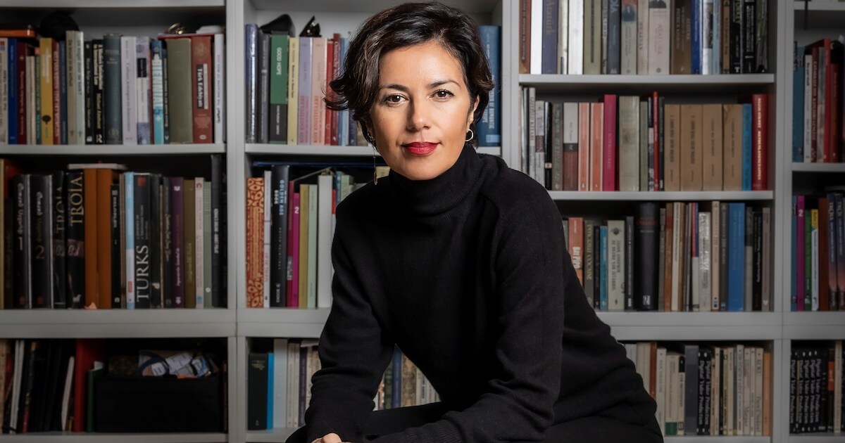 Gunay Uslu: ‘Heb ik iets gedaan waardoor hij denkt dat hij mijn wang ...