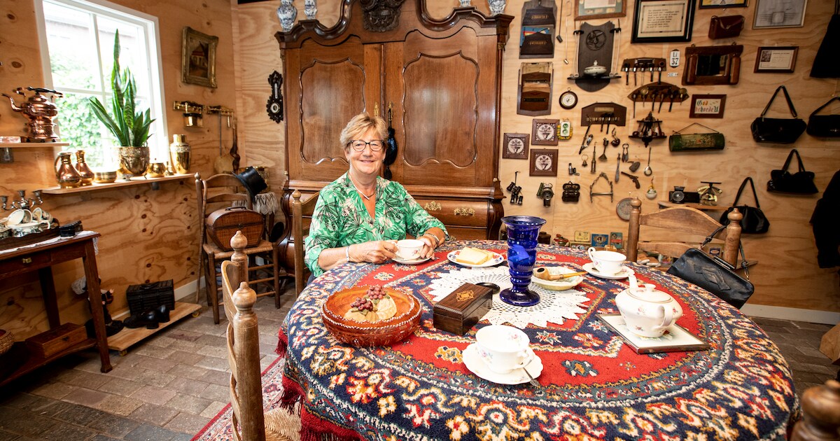 Gerrie (75) intens gelukkig in haar huiskamerschuur vol herinneringen ...