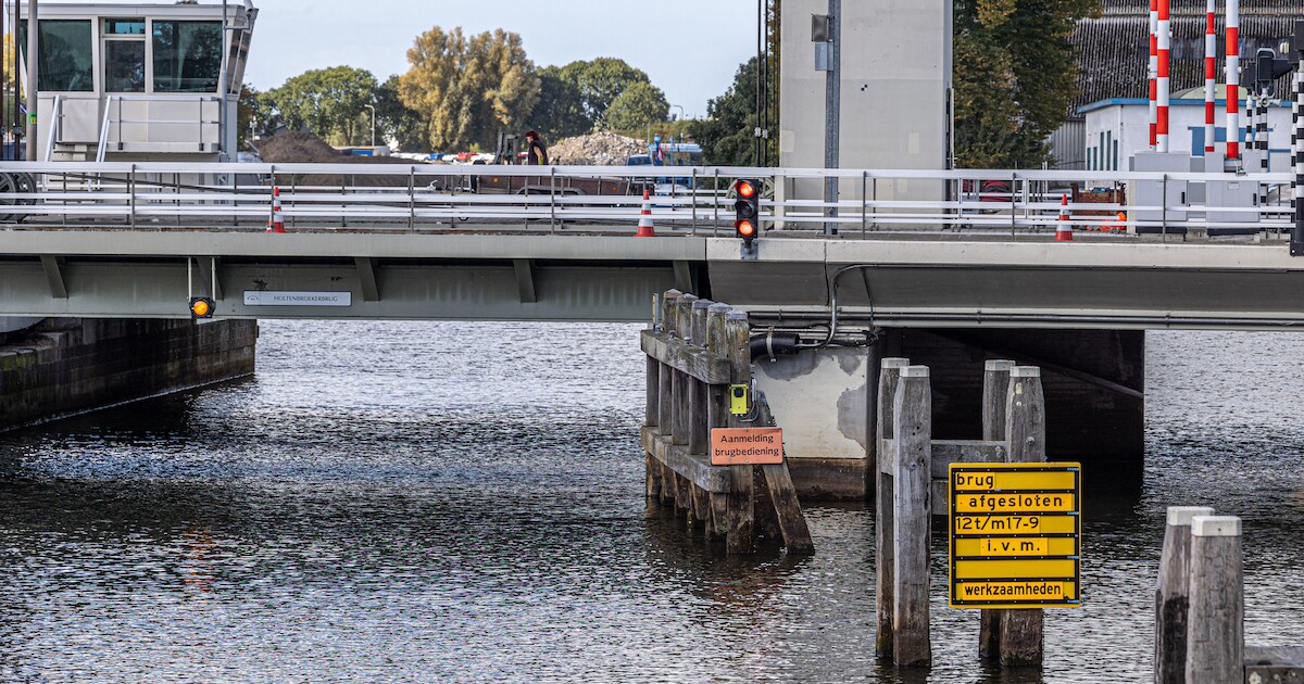 Zwolse brug weigert en zit woonbootbewoners dwars: ‘Kunnen niet naar ...