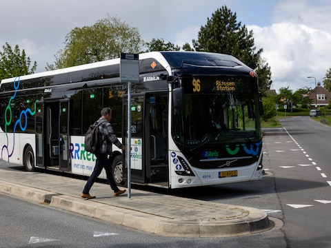 Bus 96 rijdt deze zomer niet tussen Nijverdal en Rijssen, reizigers ...