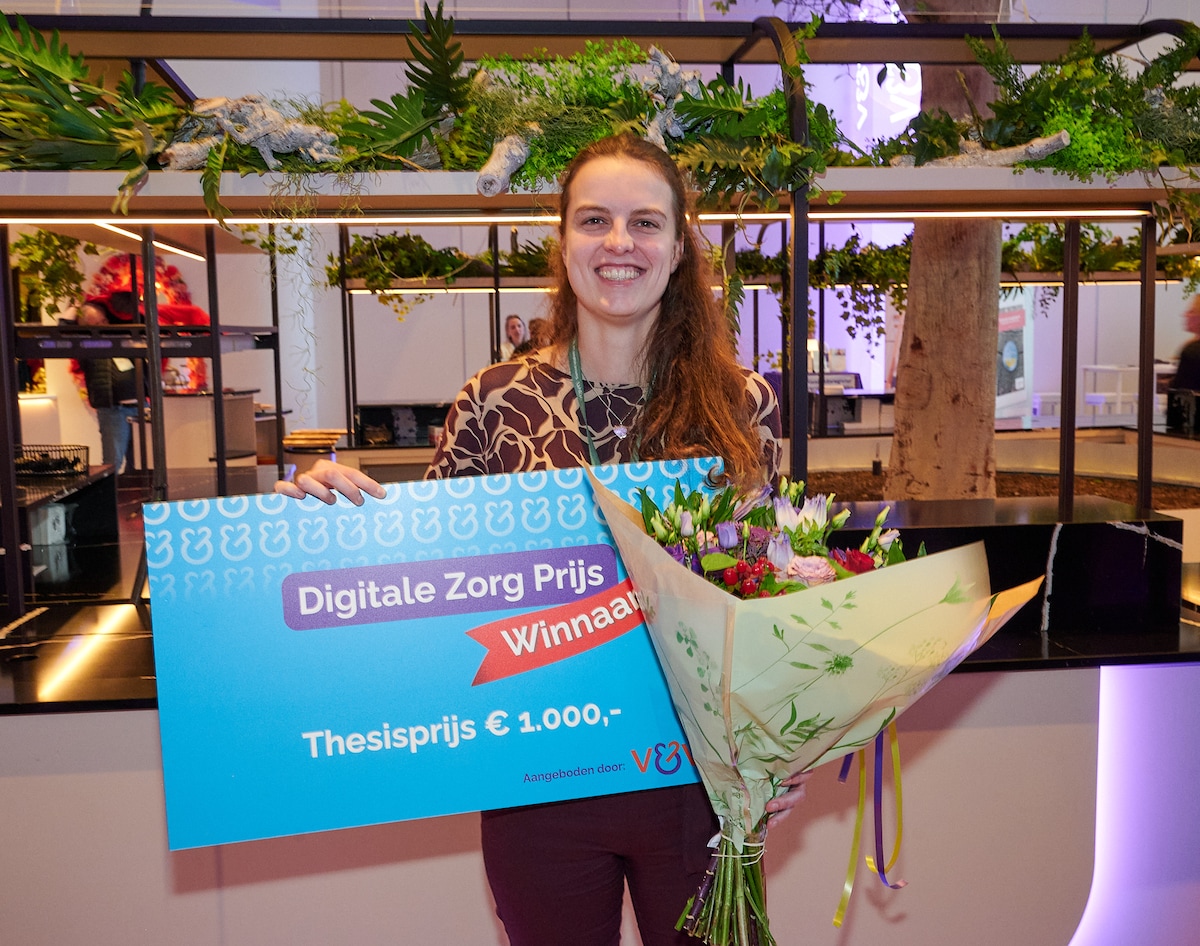 Aniek (25) wint prijs met onderzoek naar darmkanker-app van Isala: ‘Ik ...