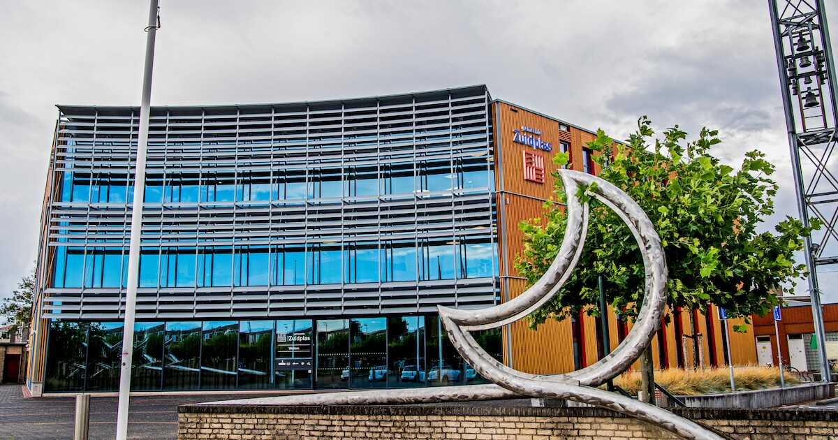 Onderzoek: twee seksende boa’s waren urenlang niet als handhaver aan ...