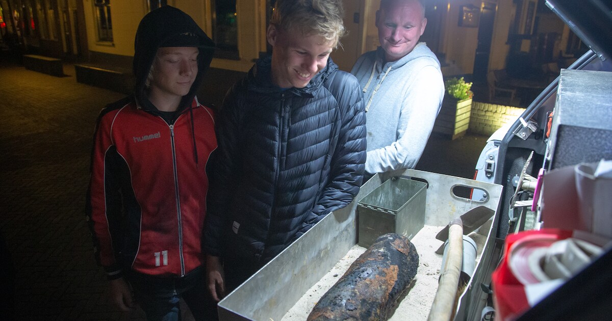 Granaat uit haven Elburg gevist: magneetvisser Sander schrikt zich ...