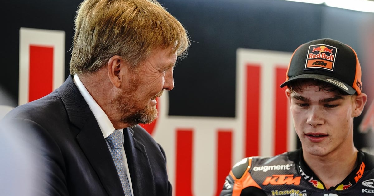 Koning Willem Alexander ziet dat Collin Veijer klaar is voor TT van ...
