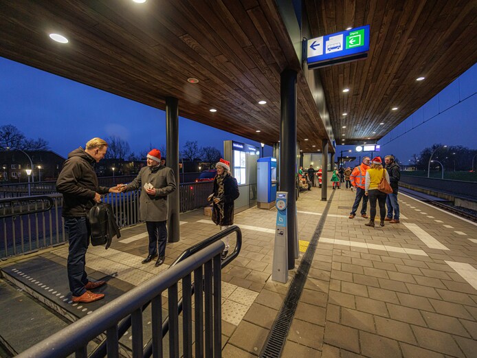 Station Zwolle Stadshagen heeft genoeg te vieren, al begint het ...