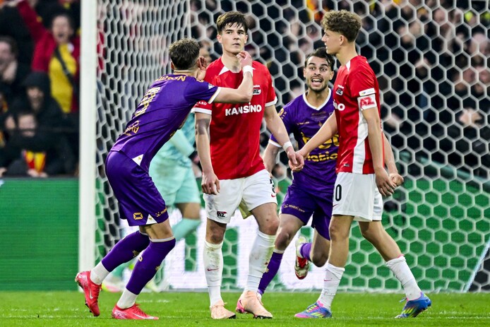 Wouter Goes krijgt van alle kanten kritiek na bekerfinale: ‘Hij is een domme en vervelende gast ...