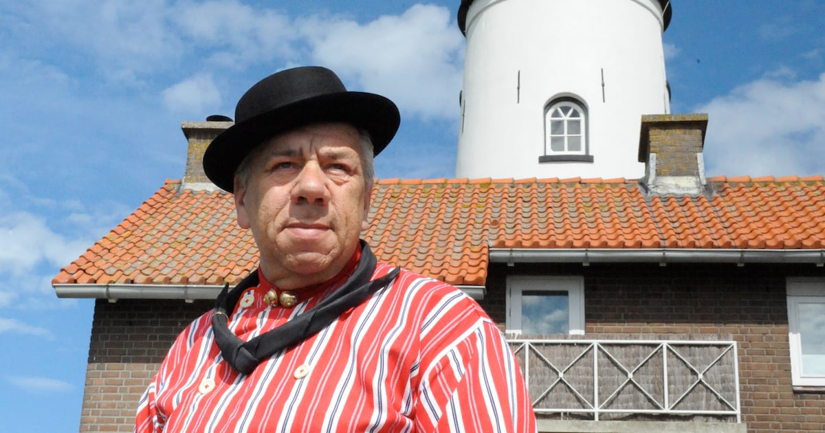 Raadsleden Urk leggen conflict om intimidatie en ‘veel gescheld’ na ...