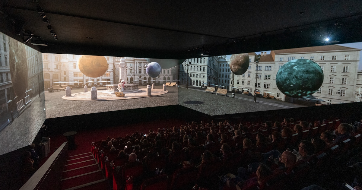 Niet één, maar drie schermen in nieuwe zaal van bioscoop in Almere ...