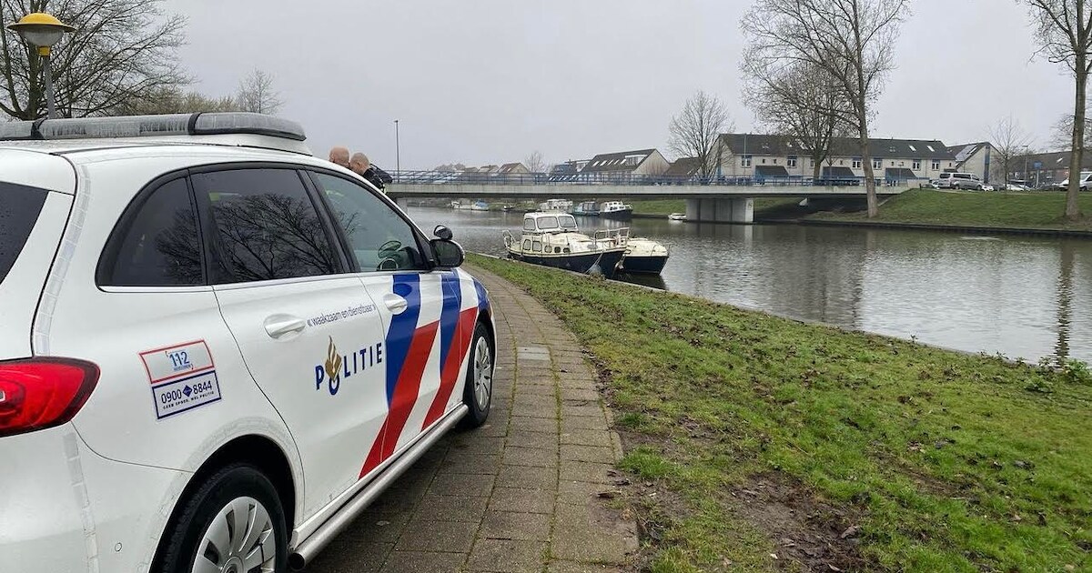 Booteigenaar (35) uit Lelystad in gezicht gespuugd na worsteling met ...