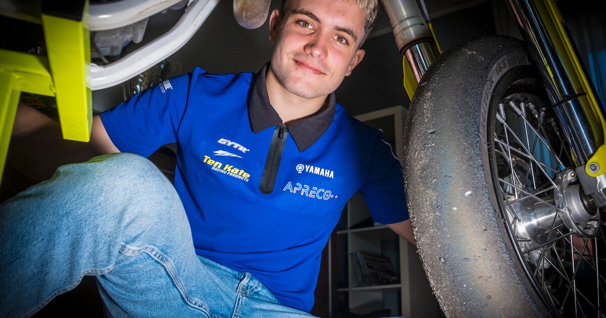 Motorcoureur Twan Smits uit Steenwijk debuteert in het WK Supersport ...