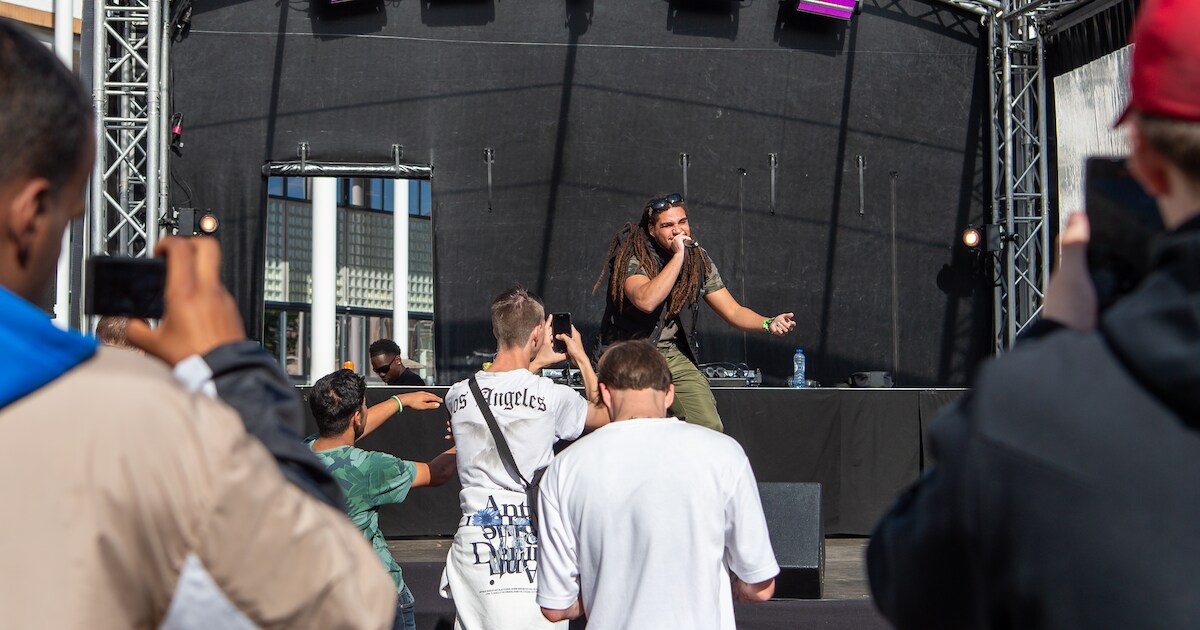 Marcos draagt titel stadsrapper Apeldoorn over aan Rastabeats: ‘Ik heb ...