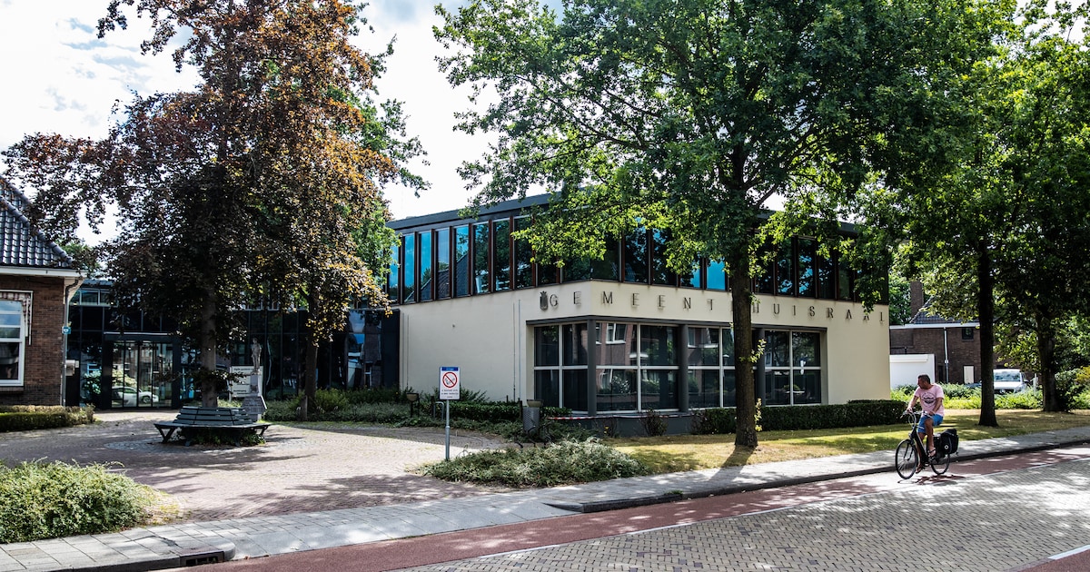 Kostenplaatje verbouwing gemeentehuis Raalte pas in najaar klaar ...