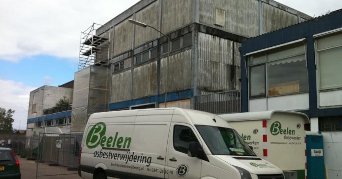 Sloop Asbestona laat nog steeds op zich wachten | Harderwijk | De ...