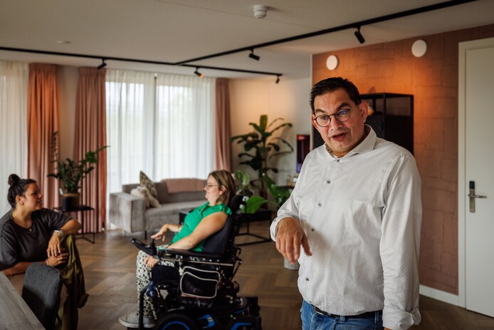 Medewerkers slaan alarm over angstcultuur bij groot zorgbedrijf: ‘Het is slikken of stikken ...