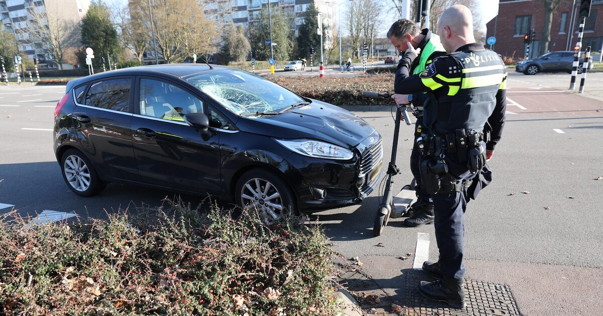 Jongen (14) op e-step zwaargewond bij botsing met auto in Eindhoven | Binnenland | destentor.nl