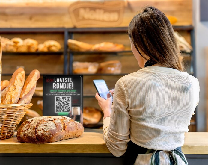 Bijna sluitingstijd, maar brood en taart over? Daarvoor heeft Bakkerij ...