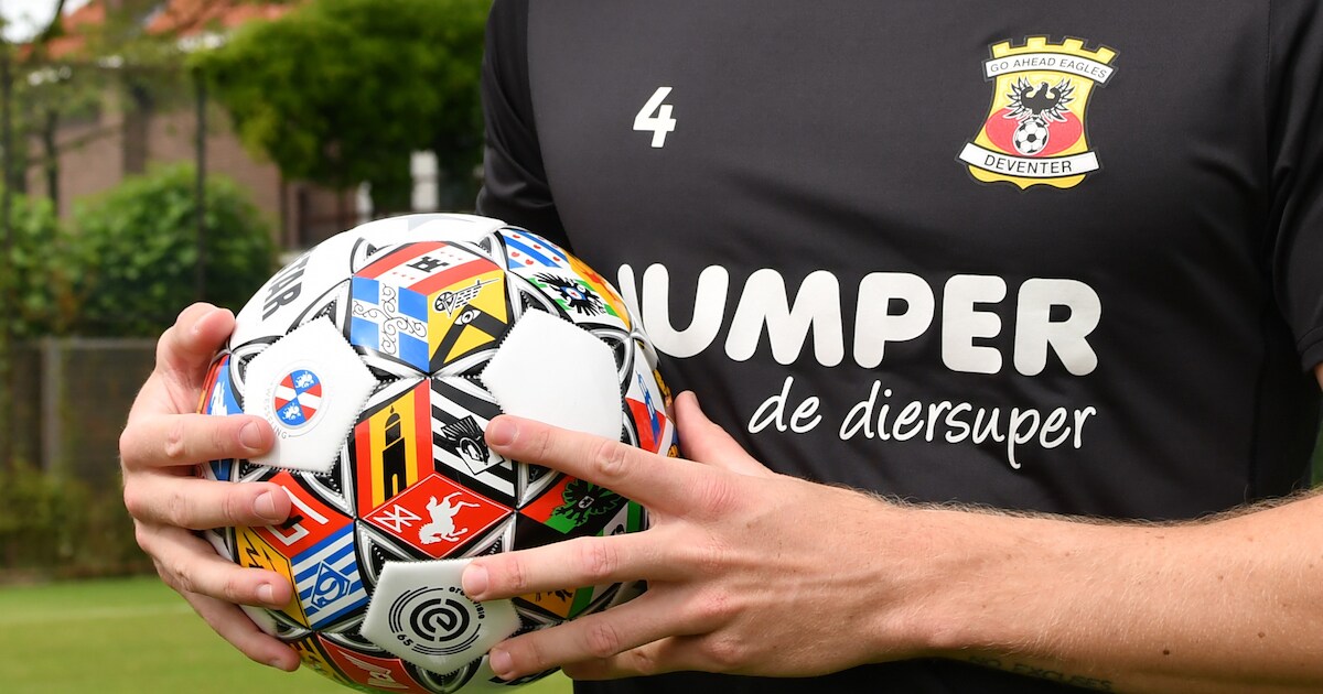 De officiële wedstrijdbal van de Eredivisie komt uit Deventer: ‘Kijk ...