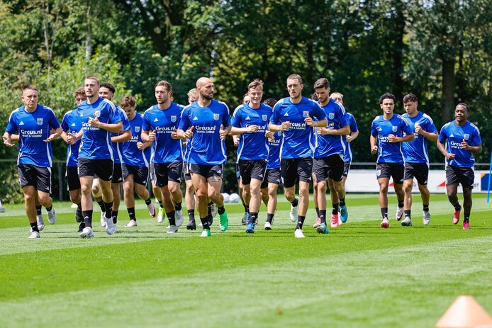 Wie neemt de leiding bij PEC Zwolle nu Bram van Polen er niet is ...