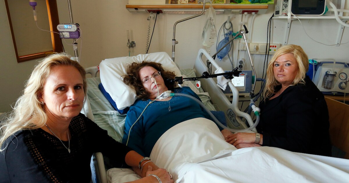 Verpleeghuis van verlamde Maria (78) sluit want de zorg voor haar is te ...