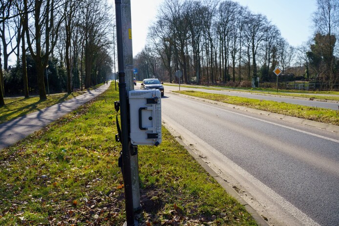 Mobiele flitsers in Putten blijken camera’s voor verkeersonderzoek ...
