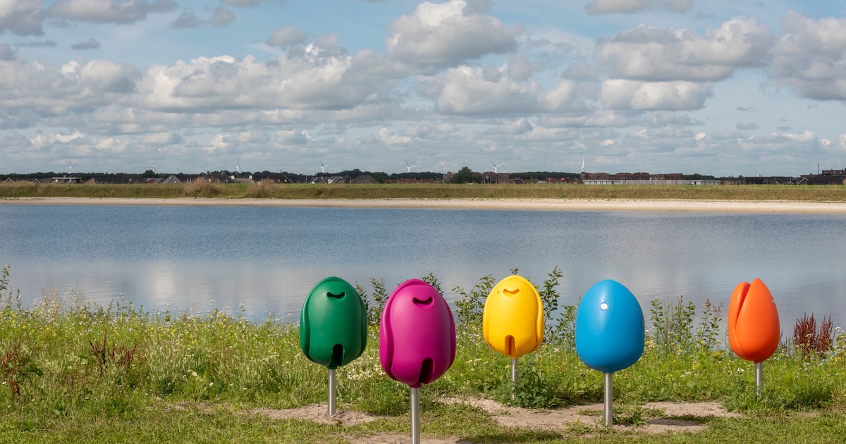 Lanterstrand bij Tulpeiland in Zeewolde officieel in gebruik genomen ...