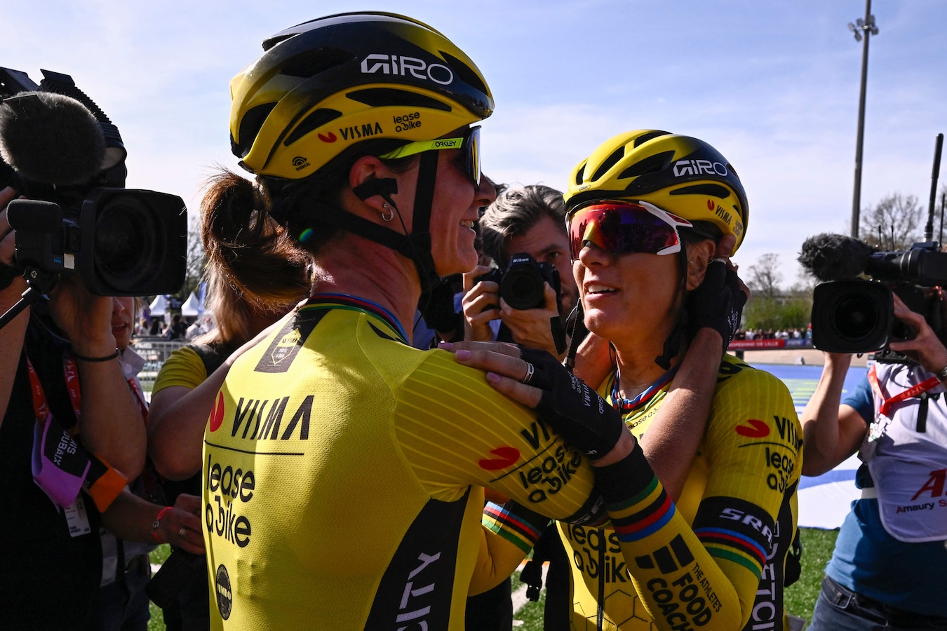 Pauline Ferrand-Prévot volgt voorbeeld van haar vriend Dylan van Baarle ...