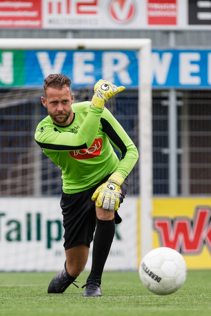 Doelman Huiskamp breekt zijn duim | Regio Apeldoorn | destentor.nl