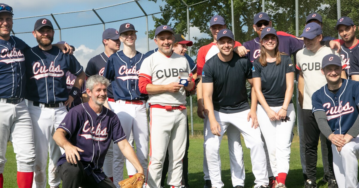 Erepenning en lof als Martijn Hartgerink de laatste bal slaat bij de ...