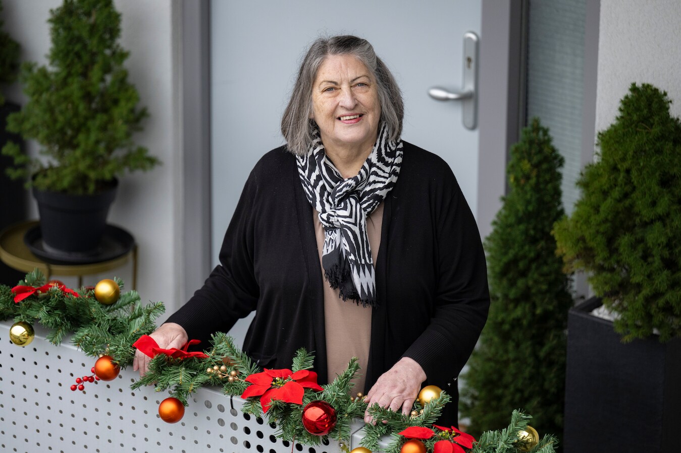 Machteld wil dat niemand naar haar 'nare ogen' hoeft te kijken en viert ...