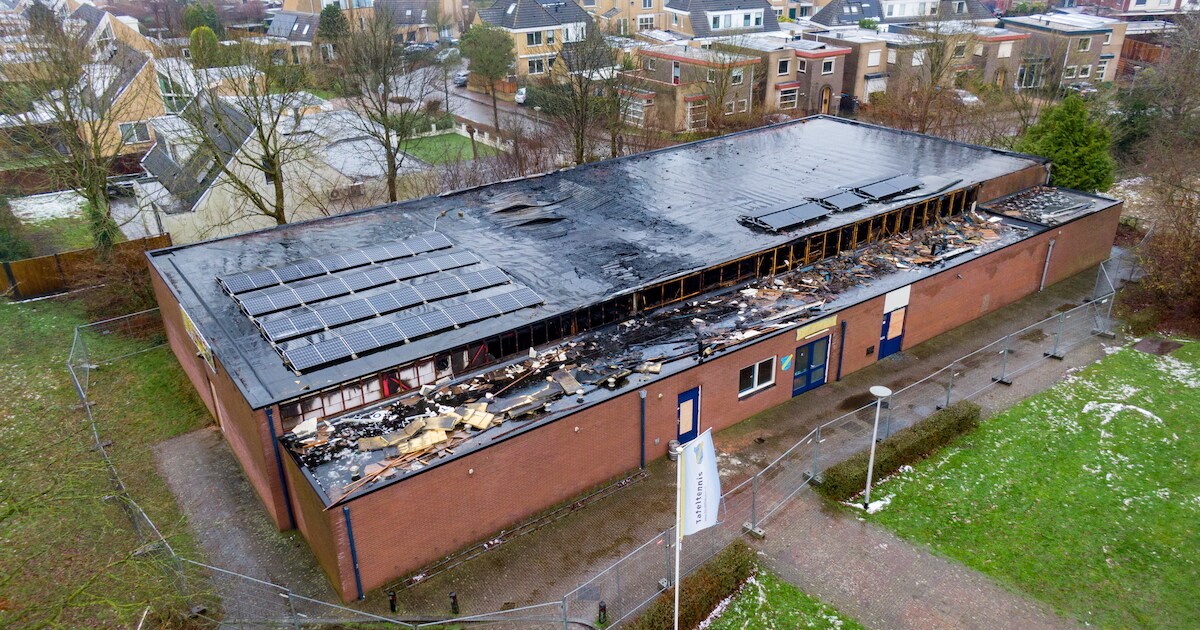 Brandweer kan oorzaak desastreuze brand in Lochemse tafeltennishal niet achterhalen | Lochem ...