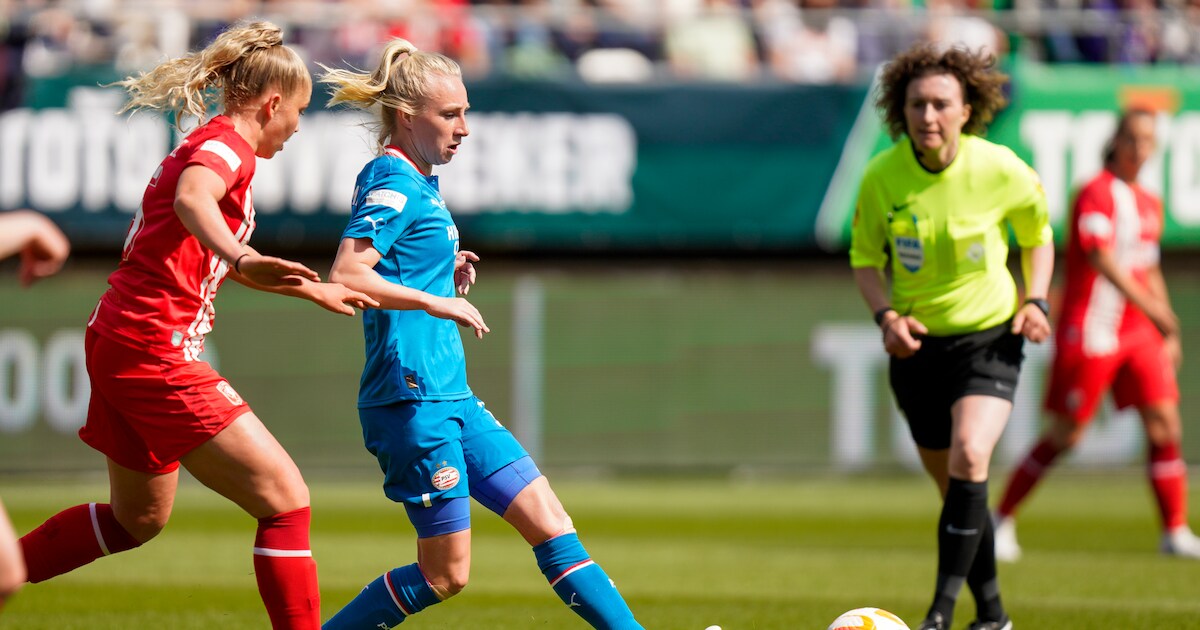 Voetbalster Inessa Kaagman keert als moeder terug naar Ajax: ‘Het voelt ...