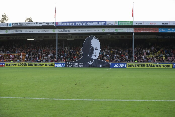 Enige nog levende bevrijder van Deventer komt op 101-jarige leeftijd ...