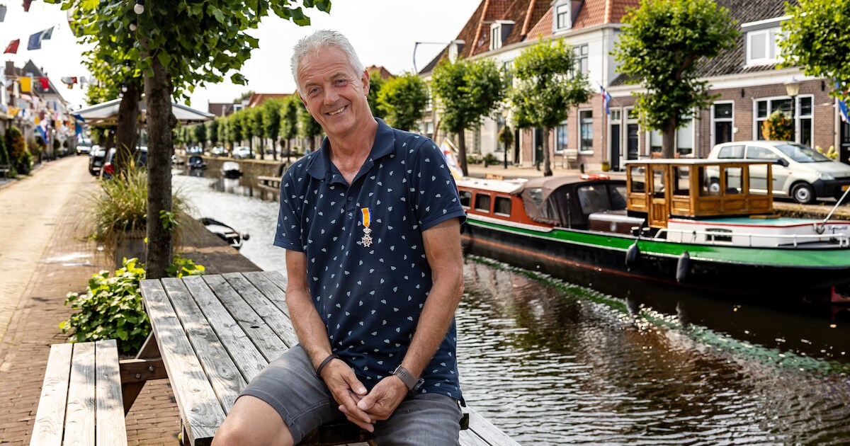 Kees (68) verrast met een lintje: ‘Zou nog wel vaker historische ...
